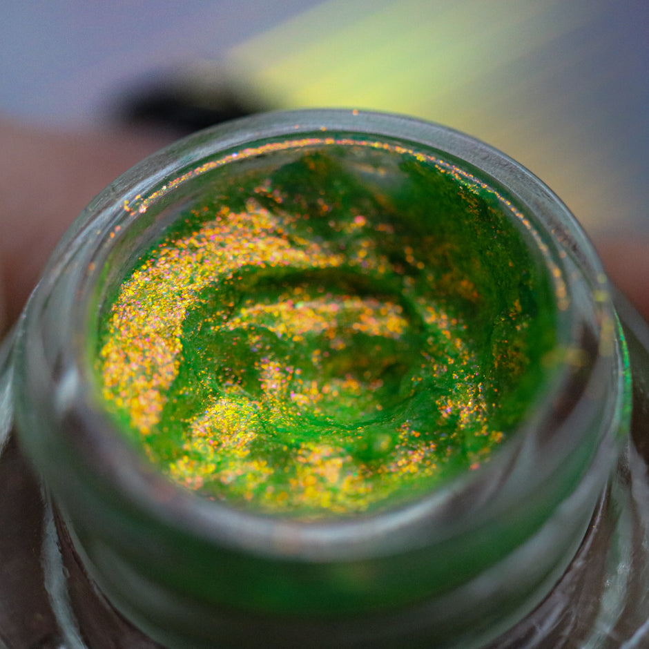 Utopian Cream Flakes – Cloudchaser Cosmetics